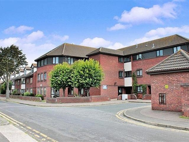 32 Martins Court, Stadium Road SS2 1 bed retirement property to rent £1,025 pcm £237 pw
