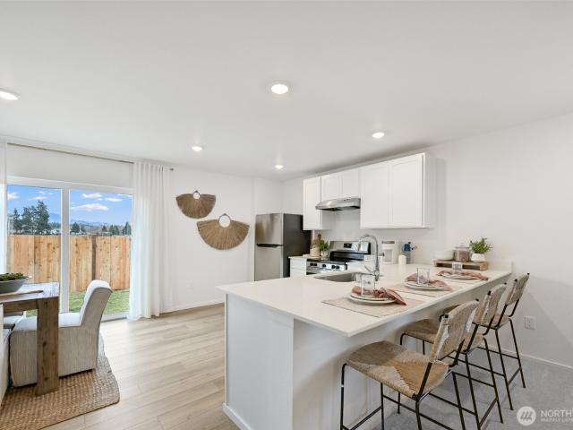 32 Moonshadow Lane