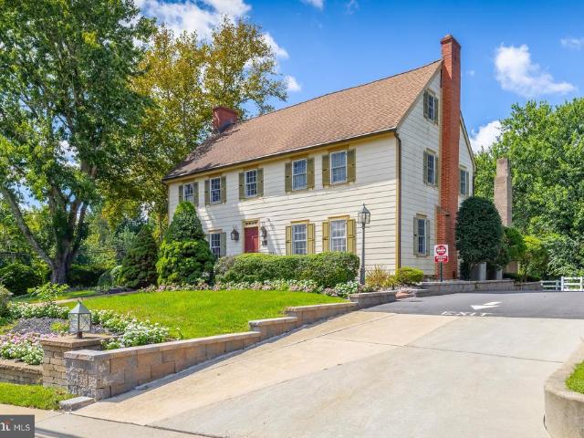 32 N Main Street