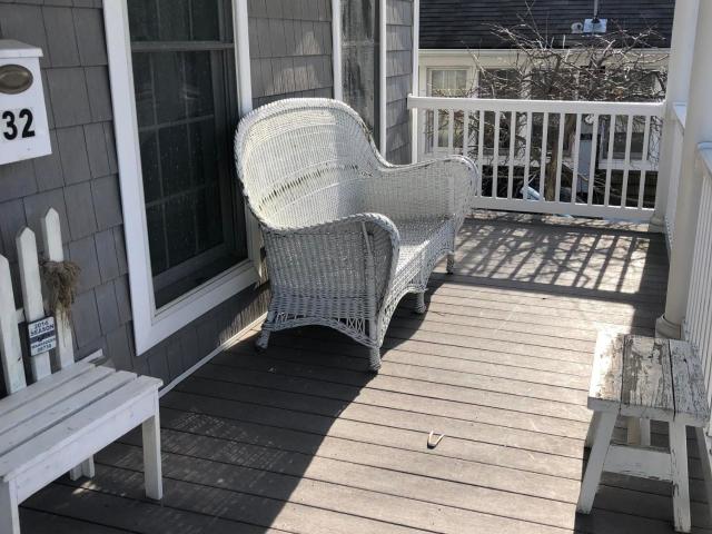 32 N Potter Avenue