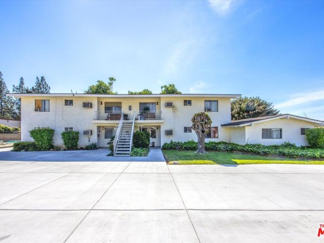 32 N San Mateo St, Redlands, CA 92373 | MLS #26669 | Compass