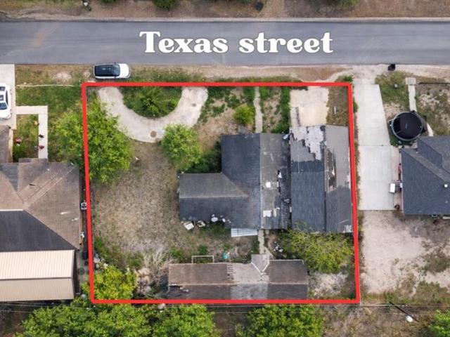32 N Texas Street