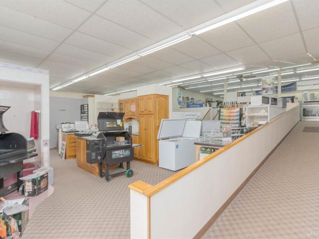 32 N 4th Avenue