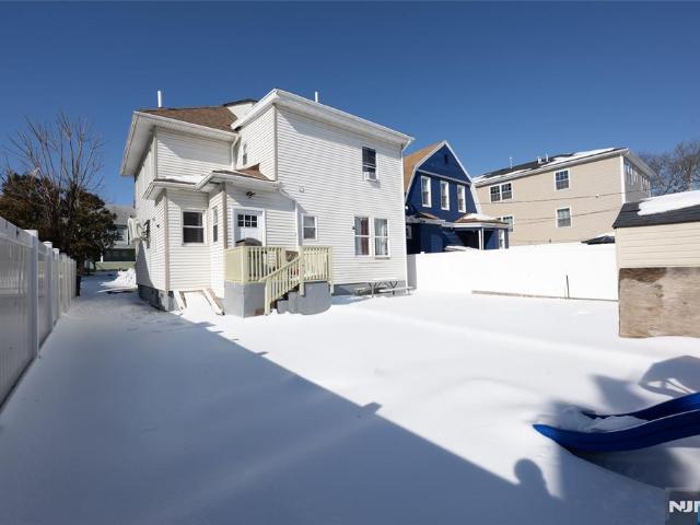32 Newfield Street
