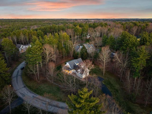 32 Niblick Lane