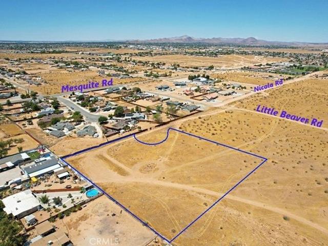 32 Nicola Rd, Apple Valley, CA 92308