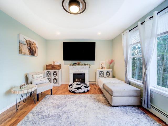 32 Nightingale Trail W, Wurtsboro, NY 12790 | MLS #988687 | Compass