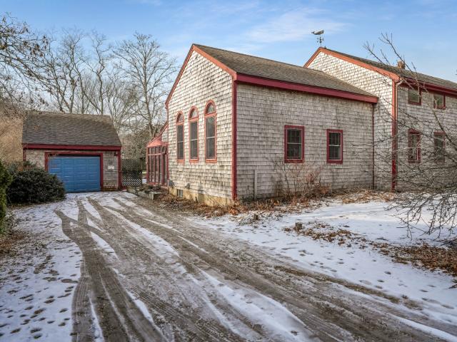 32 Norton Orchard Rd, Edgartown, MA 02539 | MLS #44049 | Compass