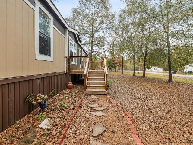 32 Oak Lake