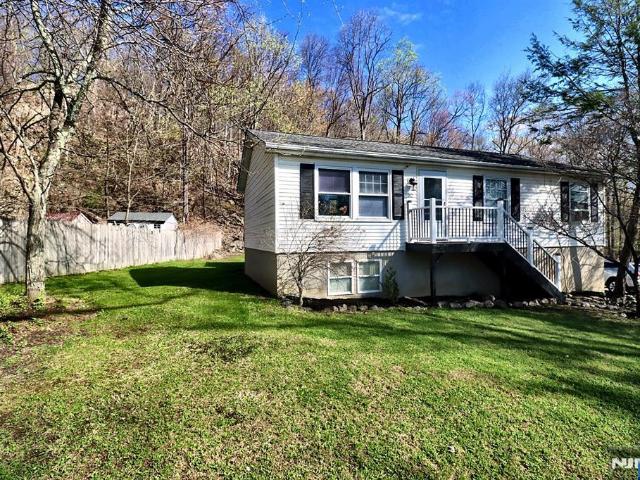 32 Panorama Drive