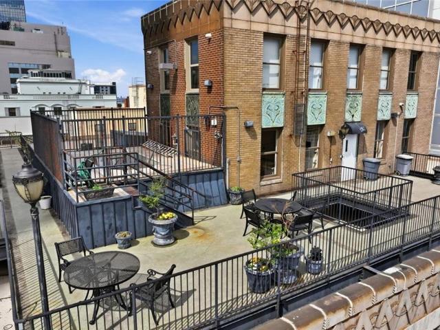 32 Peachtree Street NW 1102