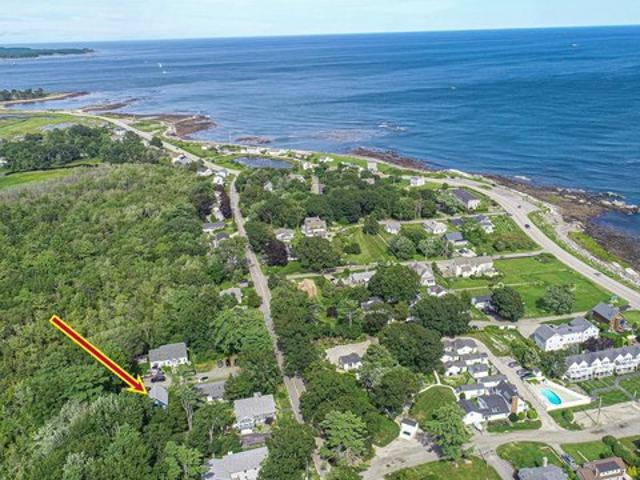 32 Porpoise Dr, Rye, NH 03870