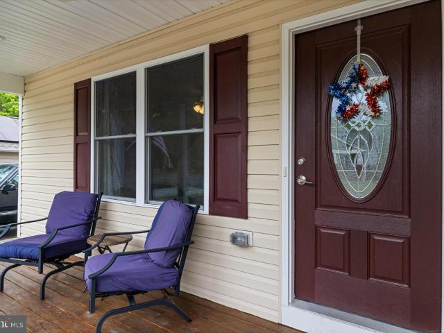 32 Placid Rd, Colonial Beach, VA 22443 | MLS #VAWE2011