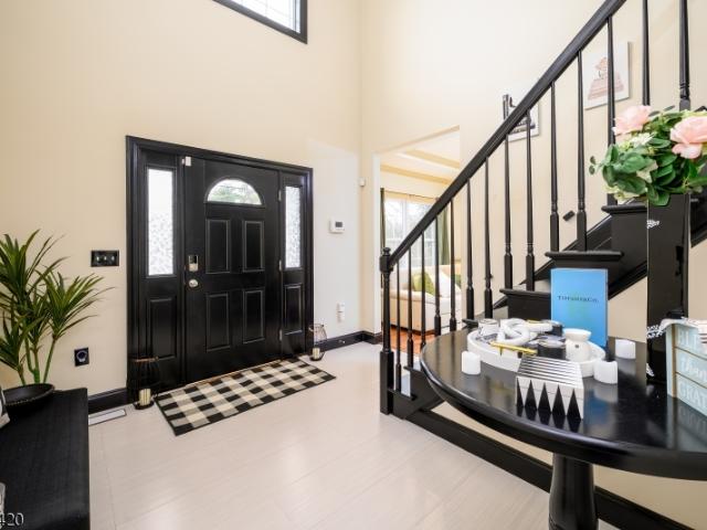 32 Pleasant Plains Rd