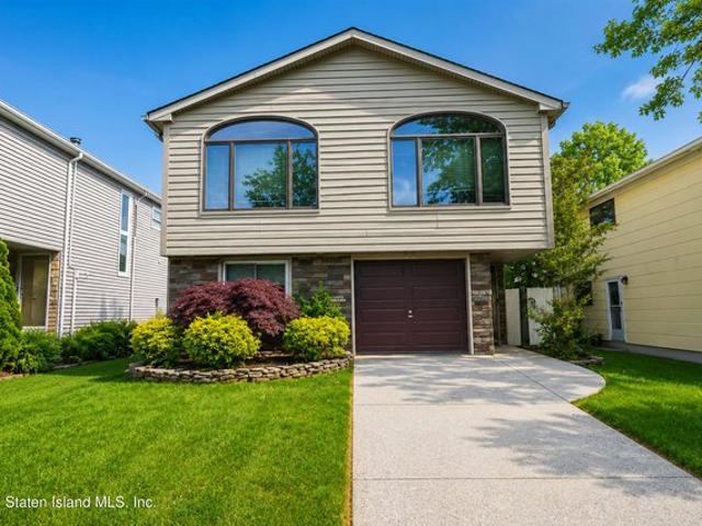 32 President St, Staten Island, NY 10314