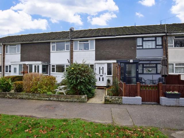 32 Pryors Green, Bognor Regis, West Sussex PO21, 2 bed terraced house to rent, £1,200 pcm | PrimeLocation