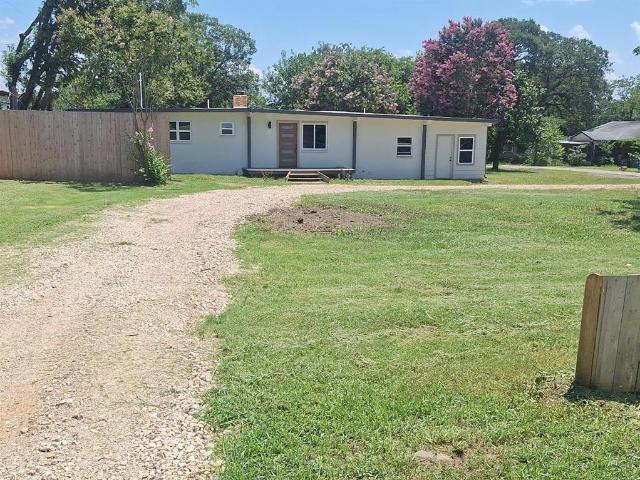 32 Pueblo Dr, Gordonville, TX 76245 | MLS #20974 | Compass