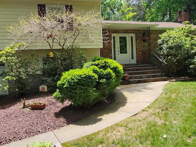 32 Queen Anne Lane