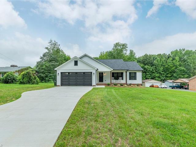 32 Ranchor Drive