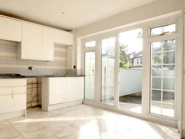 32 Rectory Road, London, E12 6JA, United Kingdom | 3 bed townhouse for rent #111660503 | Rentberry