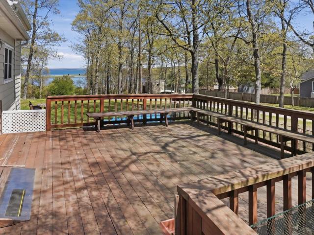 32 Red Creek Road