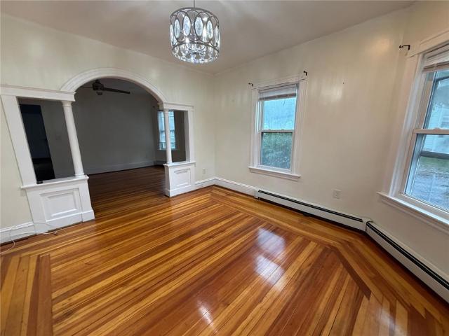 32 Reynolds Avenue 1