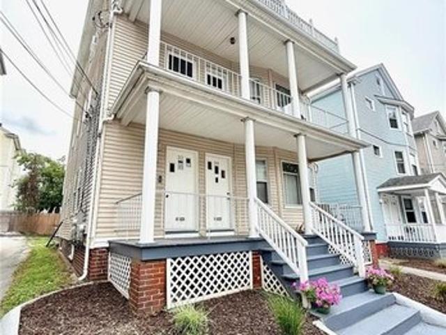 32 Richter St, Providence, RI 02908