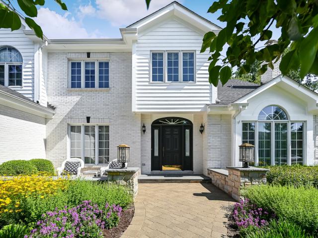 32 Ridgefield Lane