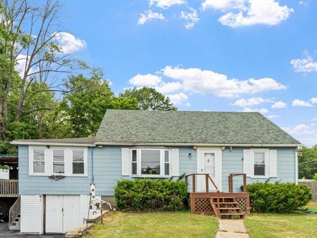 32 Rollins Rd, Rollinsford, NH 03869