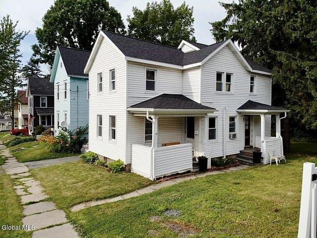 32 S Chase St, Johnstown, NY 12095