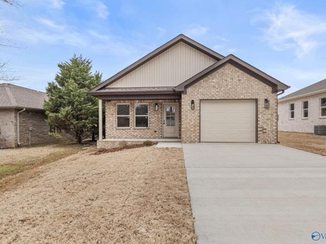 32 S Praire St, Florence, AL 35630