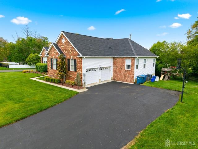 32 Scott Drive