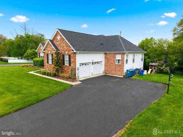 32 Scott Drive