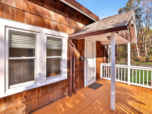 32 School St, Unit A, Armonk, NY 10504 | MLS #936599 | Compass