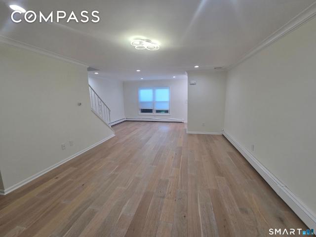 32 Sherwood Pl 32, Fairfield, CT