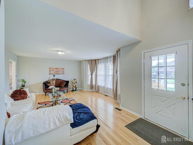 32 Silvers Lane