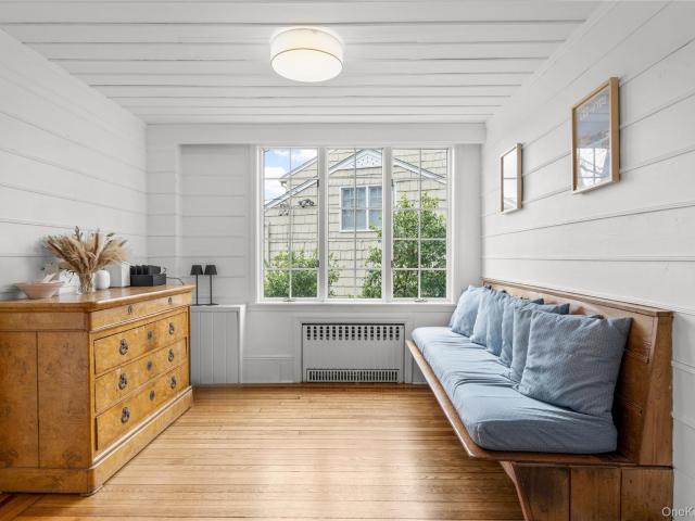 32 Stuyvesant Avenue