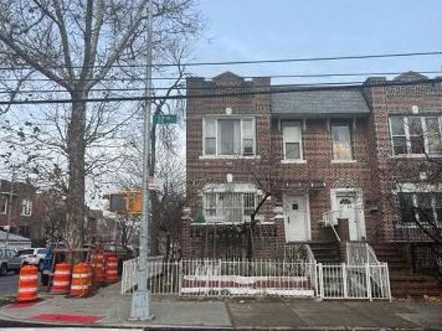 32nd Avenue