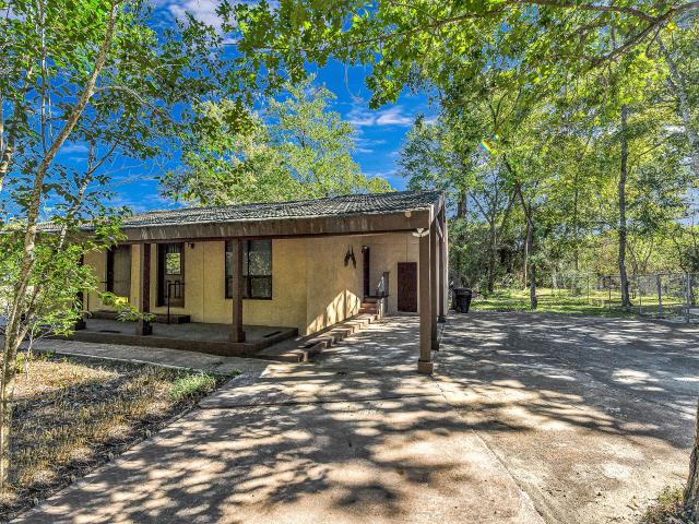 32B E Rivercrest Drive