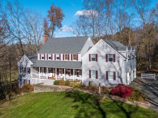 32R Chalker Rd, Durham, CT 06422