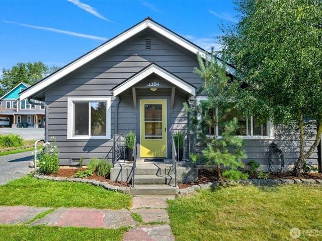 3304 Bennett Dr, Bellingham, WA 98225