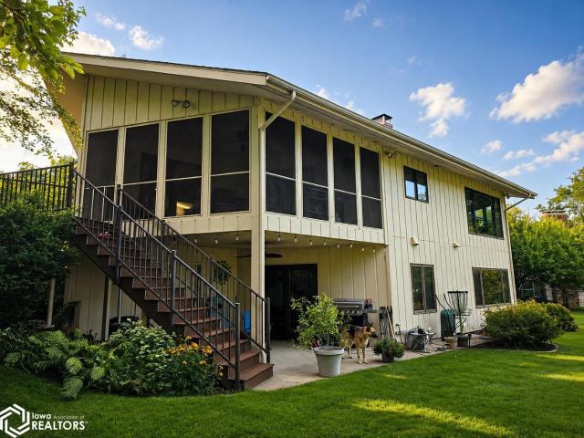 3304 Crystal Drive