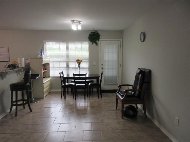 3304 Deerfield Boulevard 2