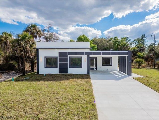 3304 E 15th St, Lehigh Acres, FL 33972