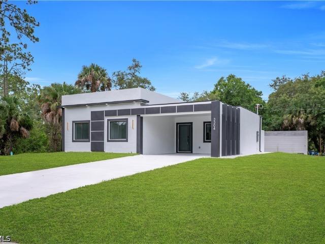 3304 E 15th St, Lehigh Acres, FL 33972 | MLS #2026024