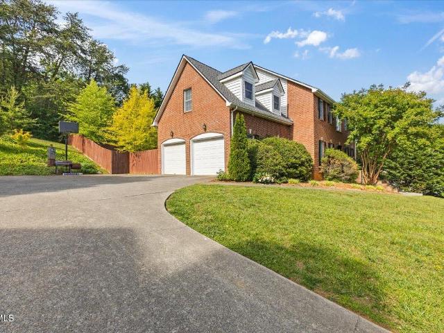 3304 Green Meadows Drive
