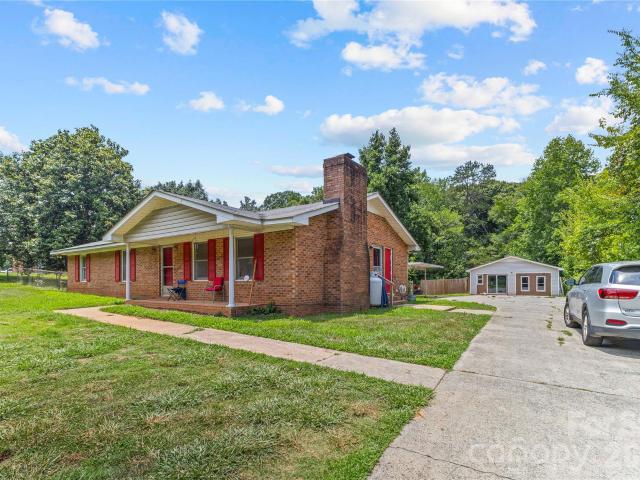 3304 Griffith Road