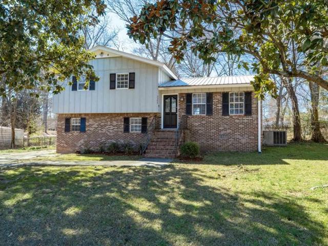 3304 Hogan St, Fultondale, AL 35068