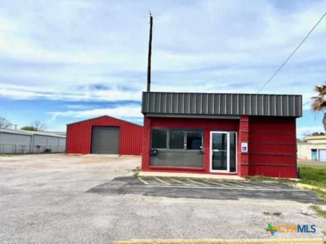 3304 Houston Highway