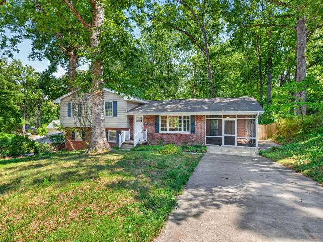 3304 Julian Drive